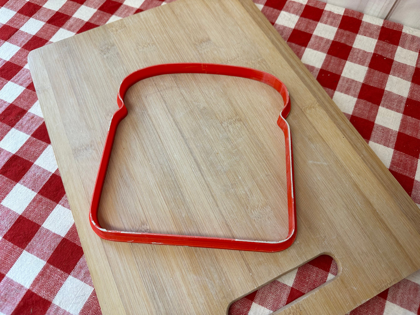 Toast, Bread Slice shaped Clay Cutter, sandwich plate - Plastic 3D pri ...